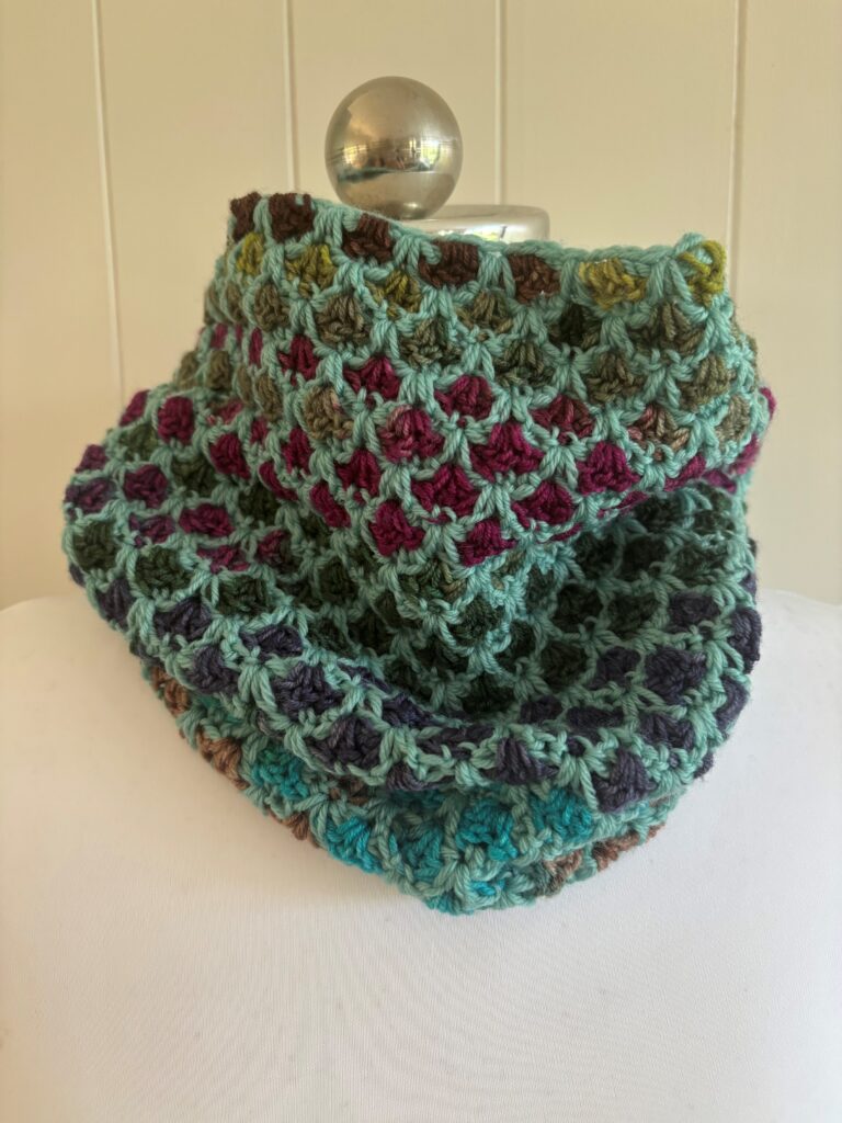 Mermaid Stitch Cowl – Jenny King Designs