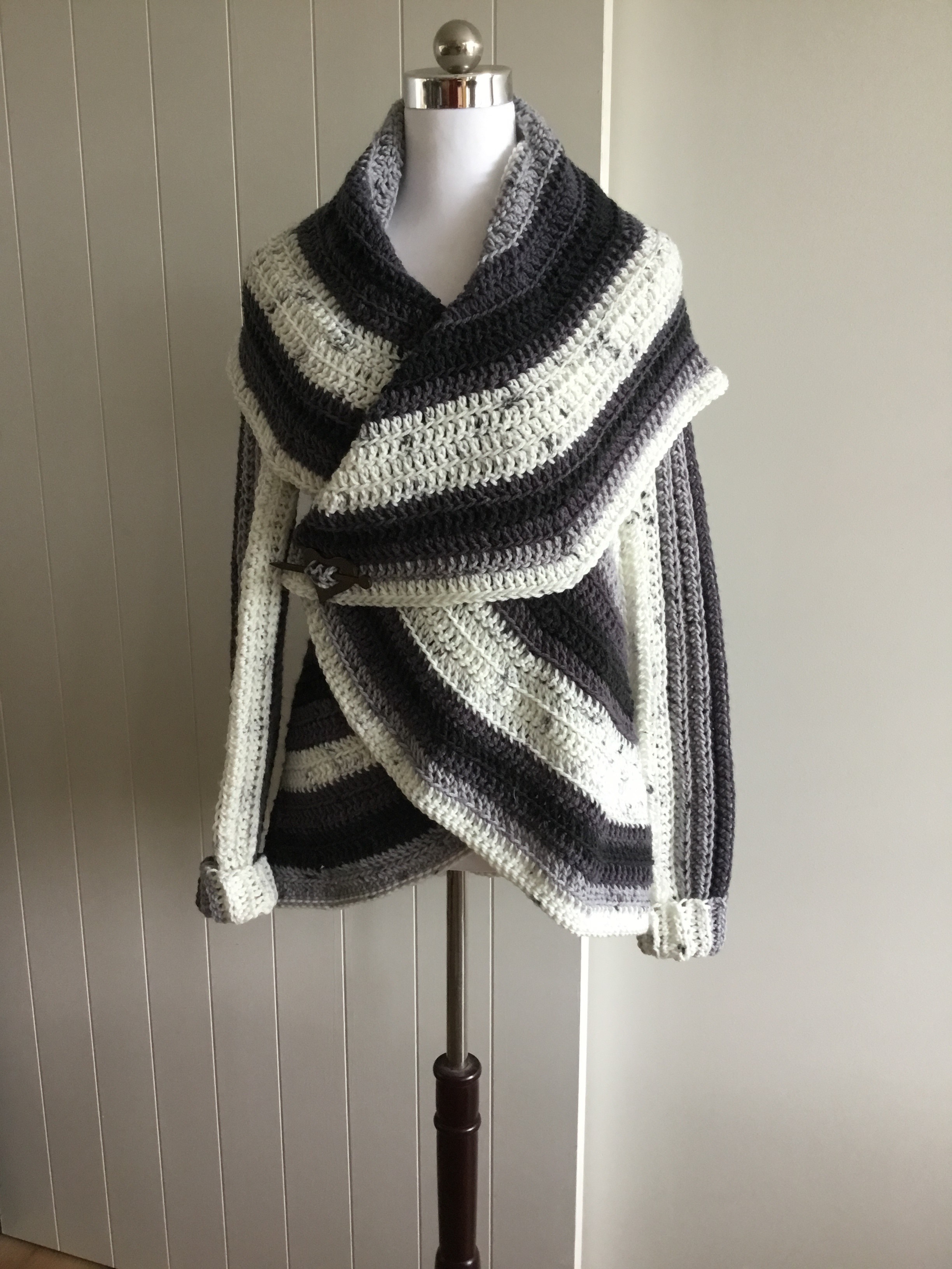Snuggly Swirl Jacket Adult – Jenny King Designs
