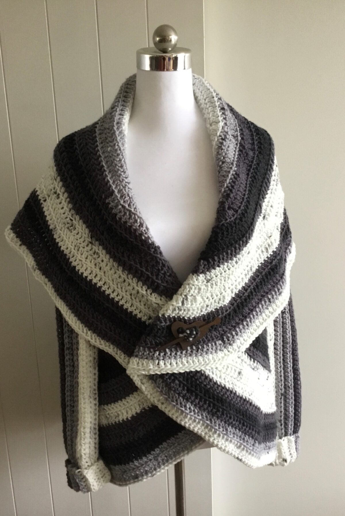 Snuggly Swirl Jacket Adult – Jenny King Designs